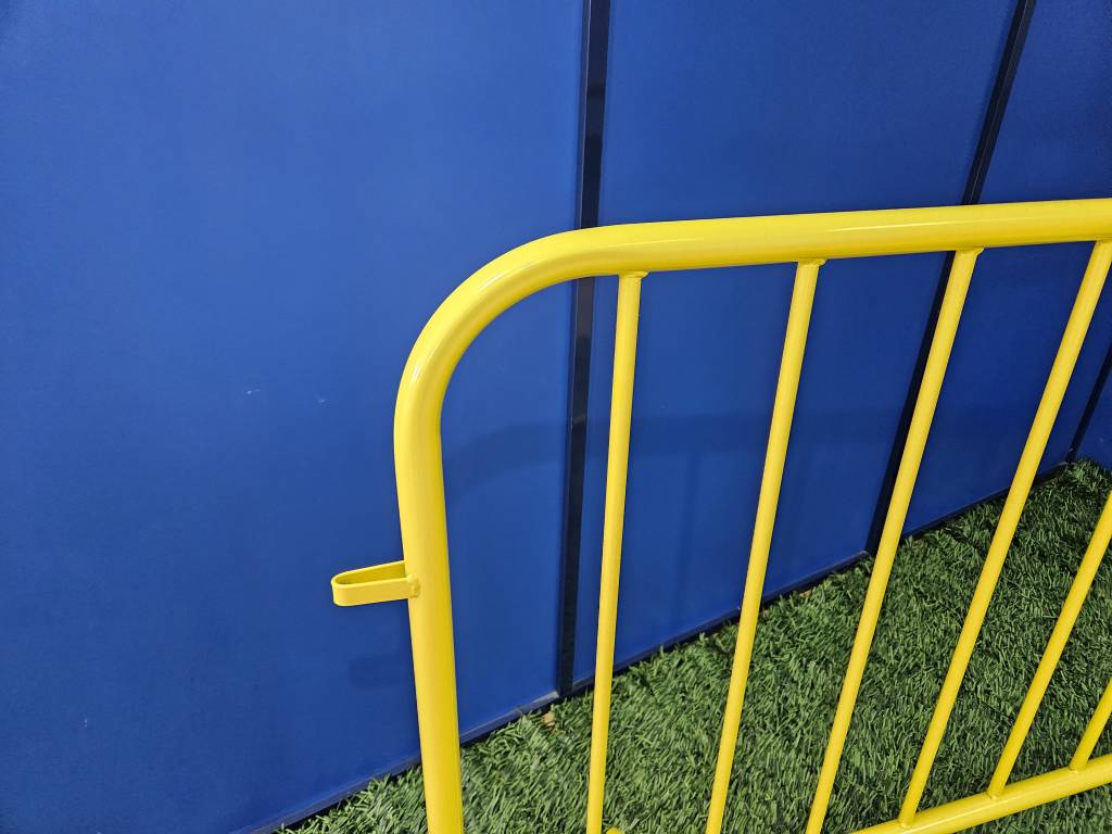 Valla De Barrotes Pintada 2,5x1m - Vallas Arte®